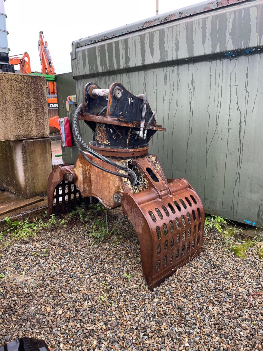 JCB ROTATING GRAB TO SUIT 13-14T - Mason Bros